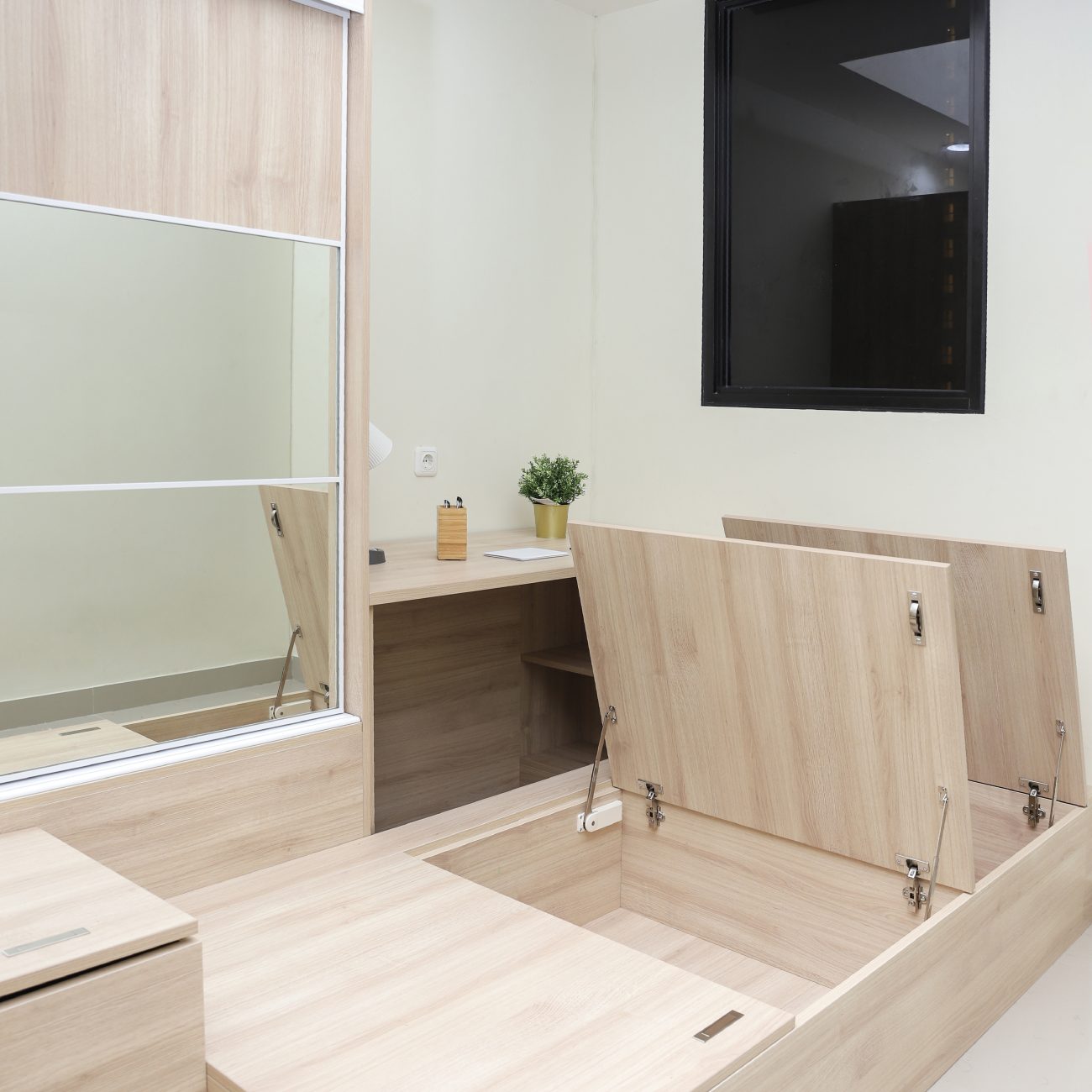 Furniture Ajaib IDEMU untuk Apartemen Studio - MyDecor